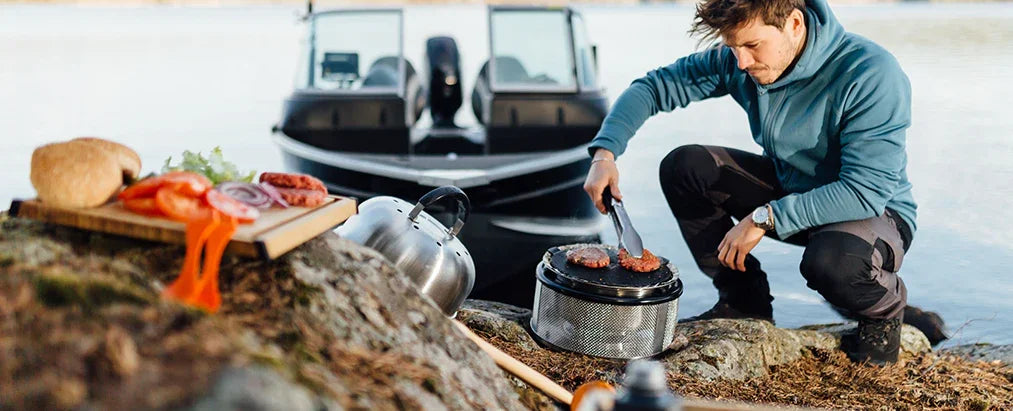 Sailing Solo - COBB Grill America